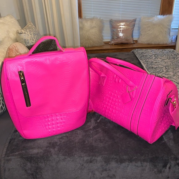 Tote&Carry | Bags | Pink Duffle Bag Bookbag | Poshmark